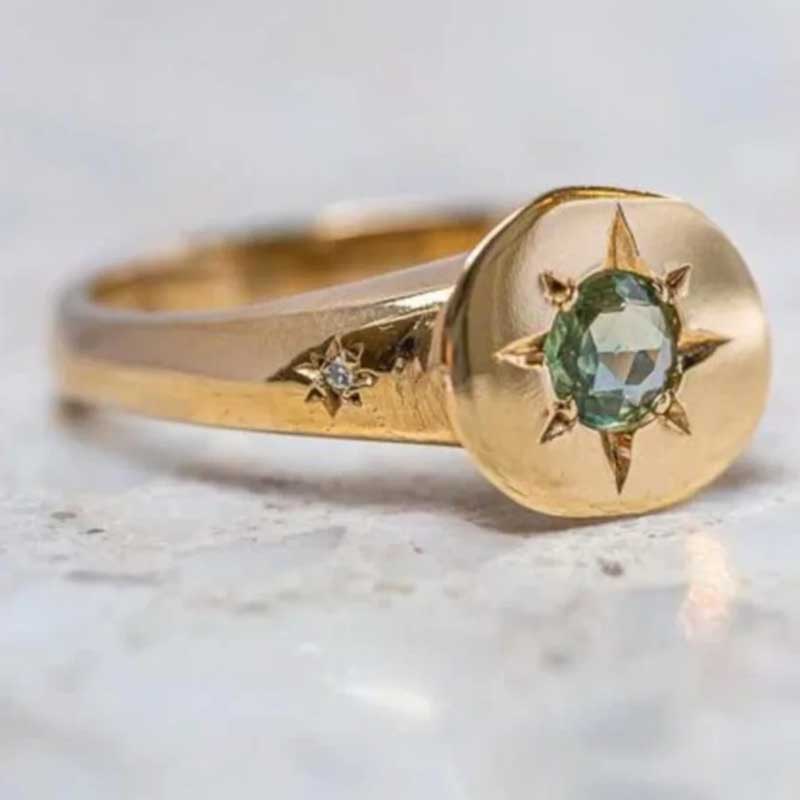 Shop Exquisite Signet Rings | Timeless & Personalized Designs