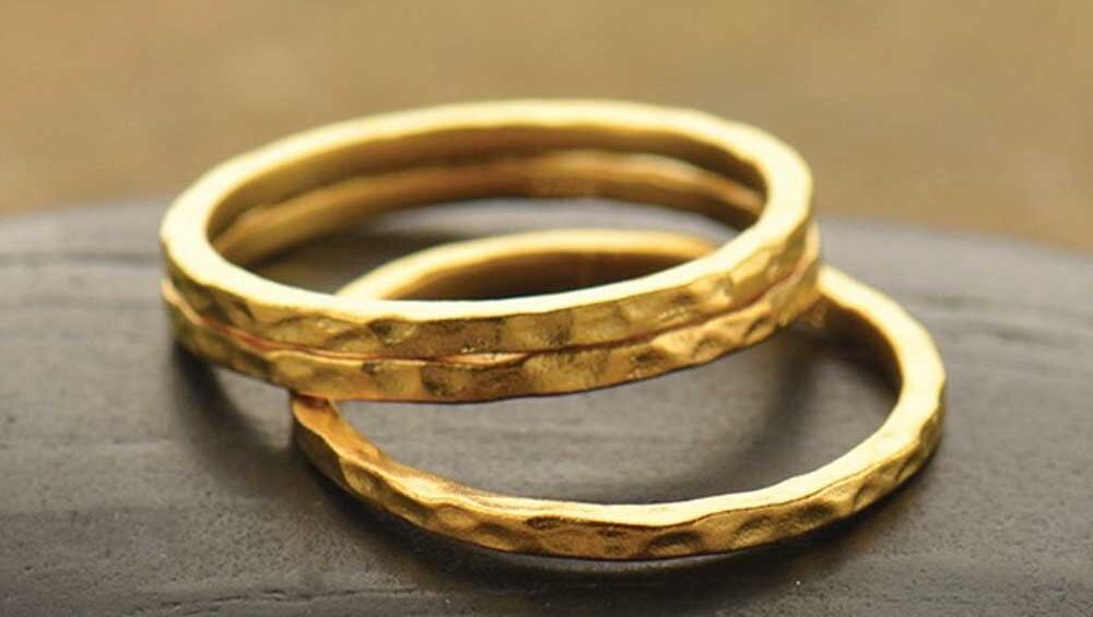 Discover the Allure of Hammered Textures in Jewelry Design - Sparrow Trades