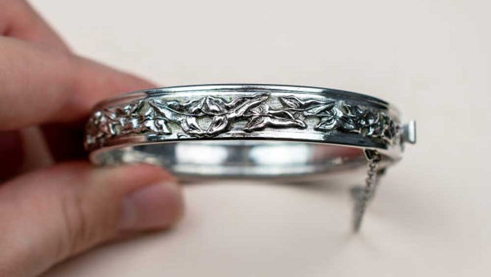 Discover the Beauty of Jewelry Textures - Sparrow Trades