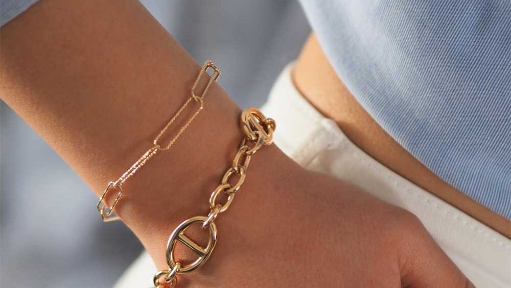 What Are Chain Bracelets and How to Style Them? - Sparrow Trades
