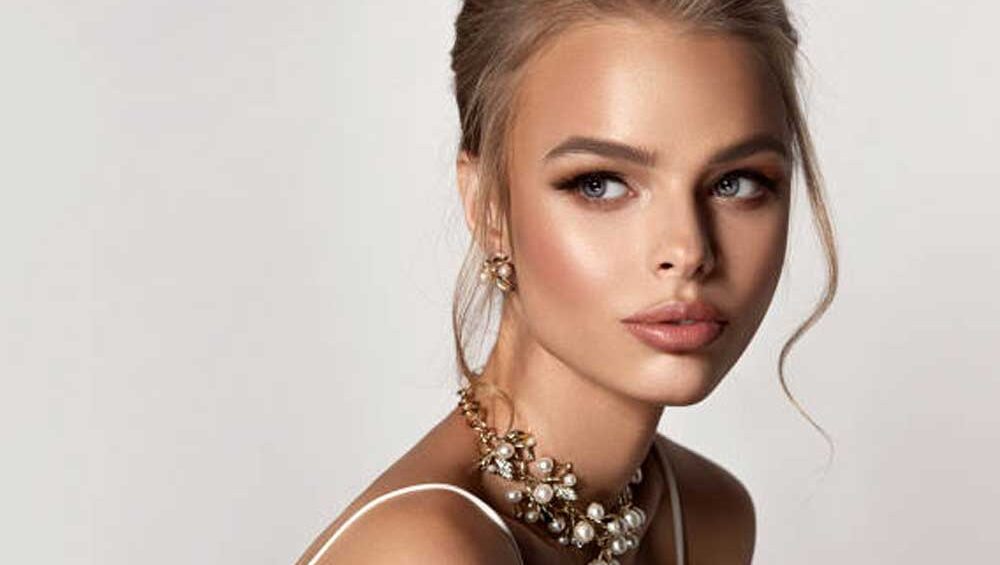 The Enchanting Allure of the Classic Look in Jewelry - Sparrow Trades