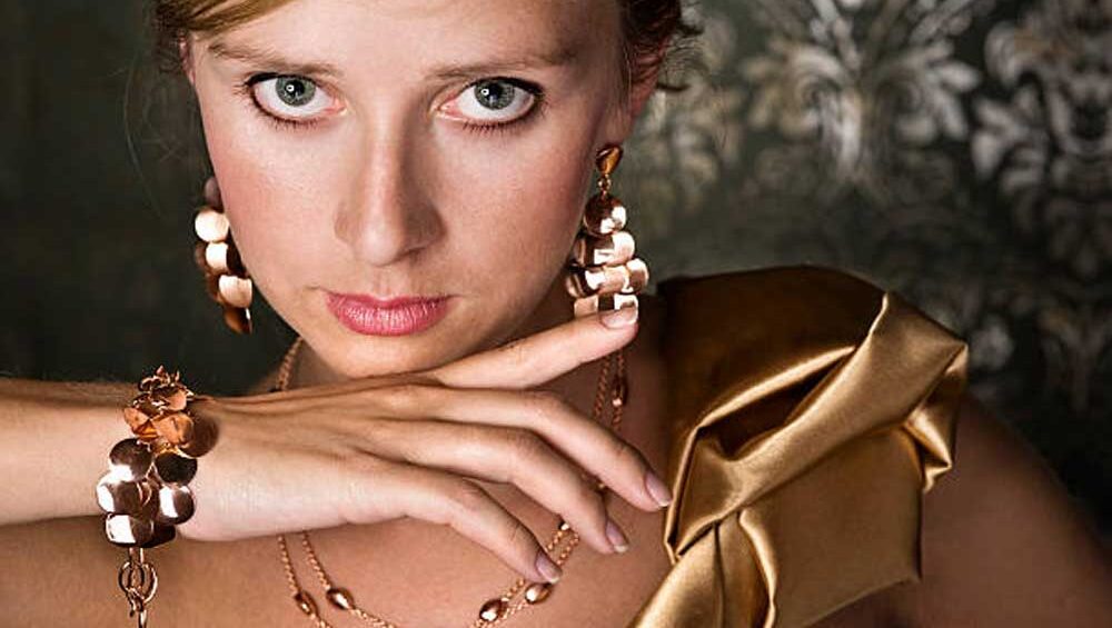 Discover the Modern Look in Jewelry: Elevate Your Style - Sparrow Trades